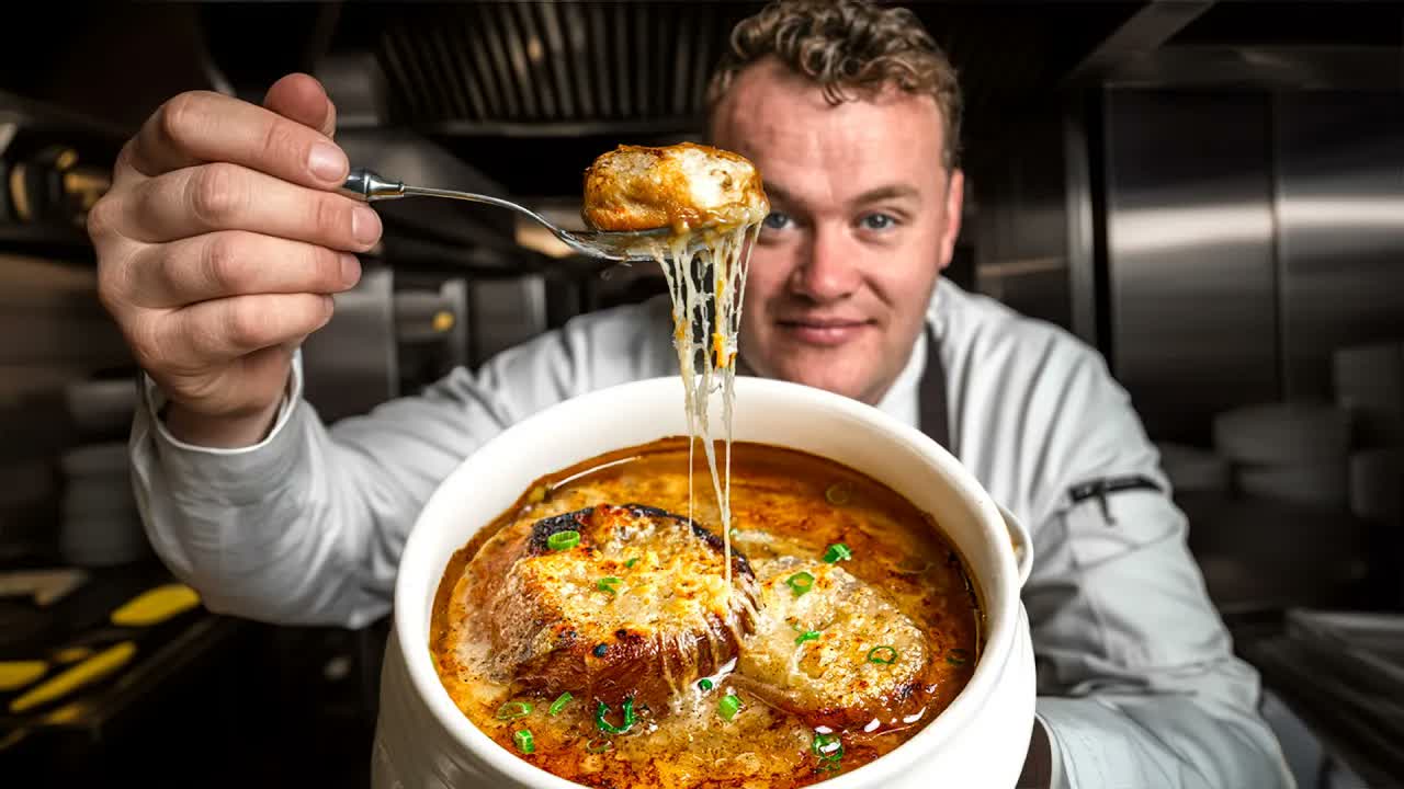 How chefs make French onion soup