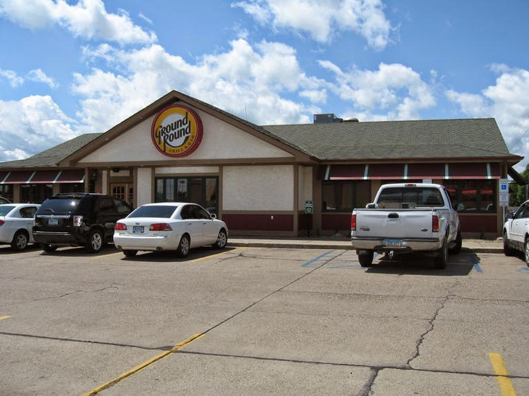 7 North Dakota small-town cafes serving hotdish plates locals still ...