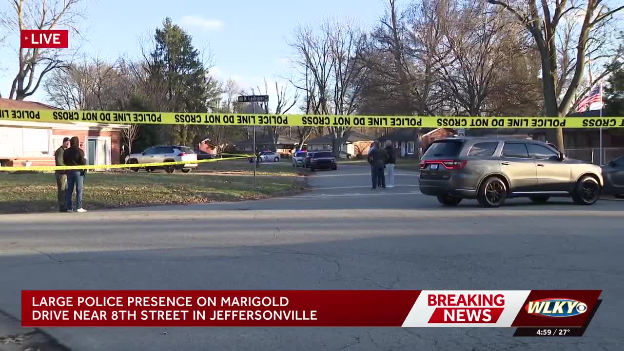 Large police presence in Jeffersonville