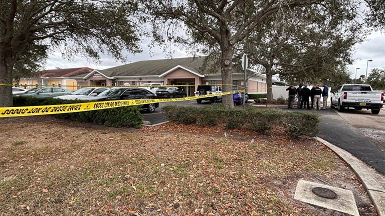 Bradenton medical complex shooting leaves woman dead, another ...