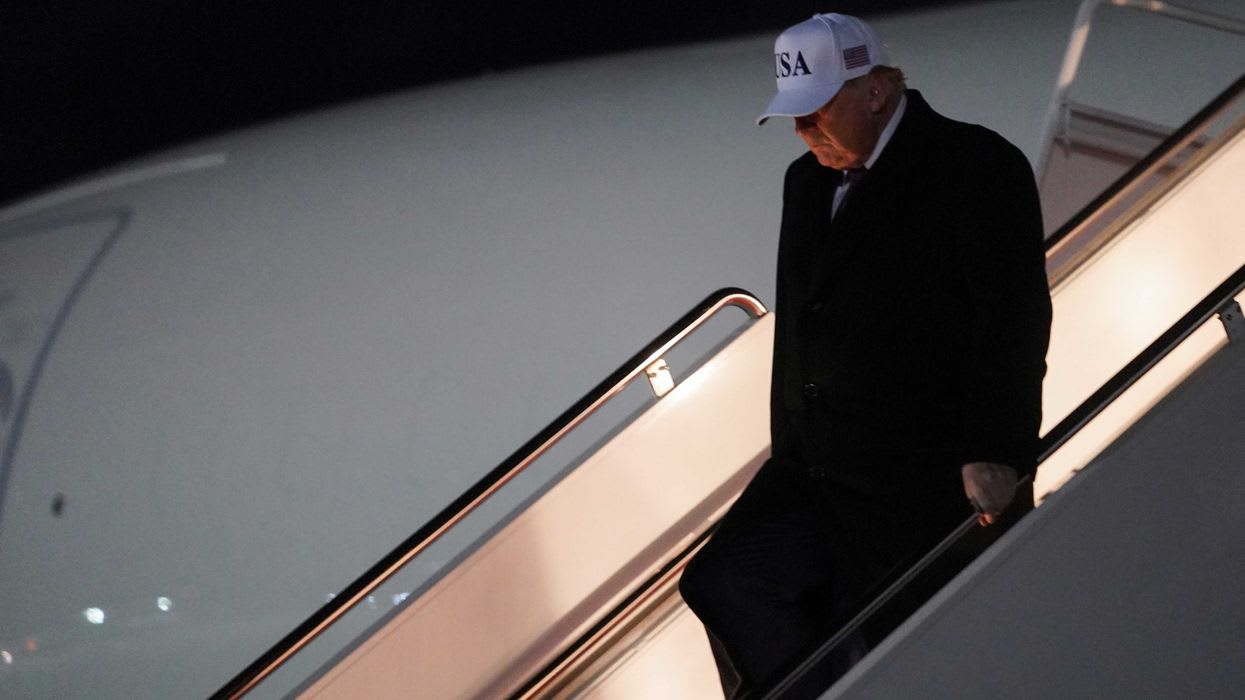 Doctor claims Trump shows signs of past stroke based on public behavior ...