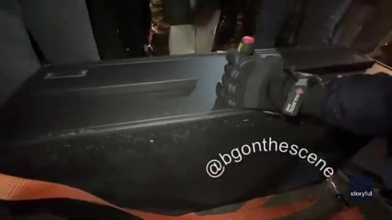 Minneapolis ICE shooting: Protesters tear locked box from federal car