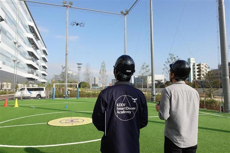 KDDIスマートドローンアカデミー、ドローン国家資格更新講習の受け付けを開始