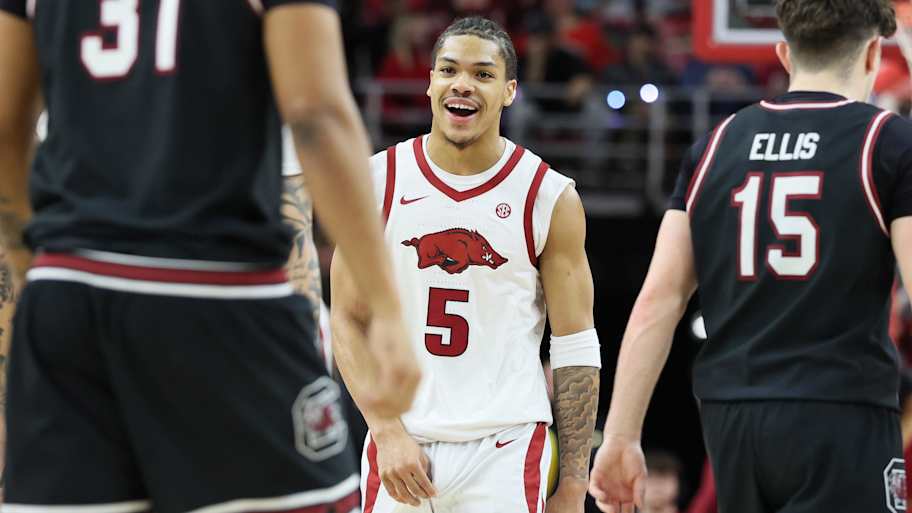 Razorback rookies shine as No. 17 Arkansas cruises past South Carolina
