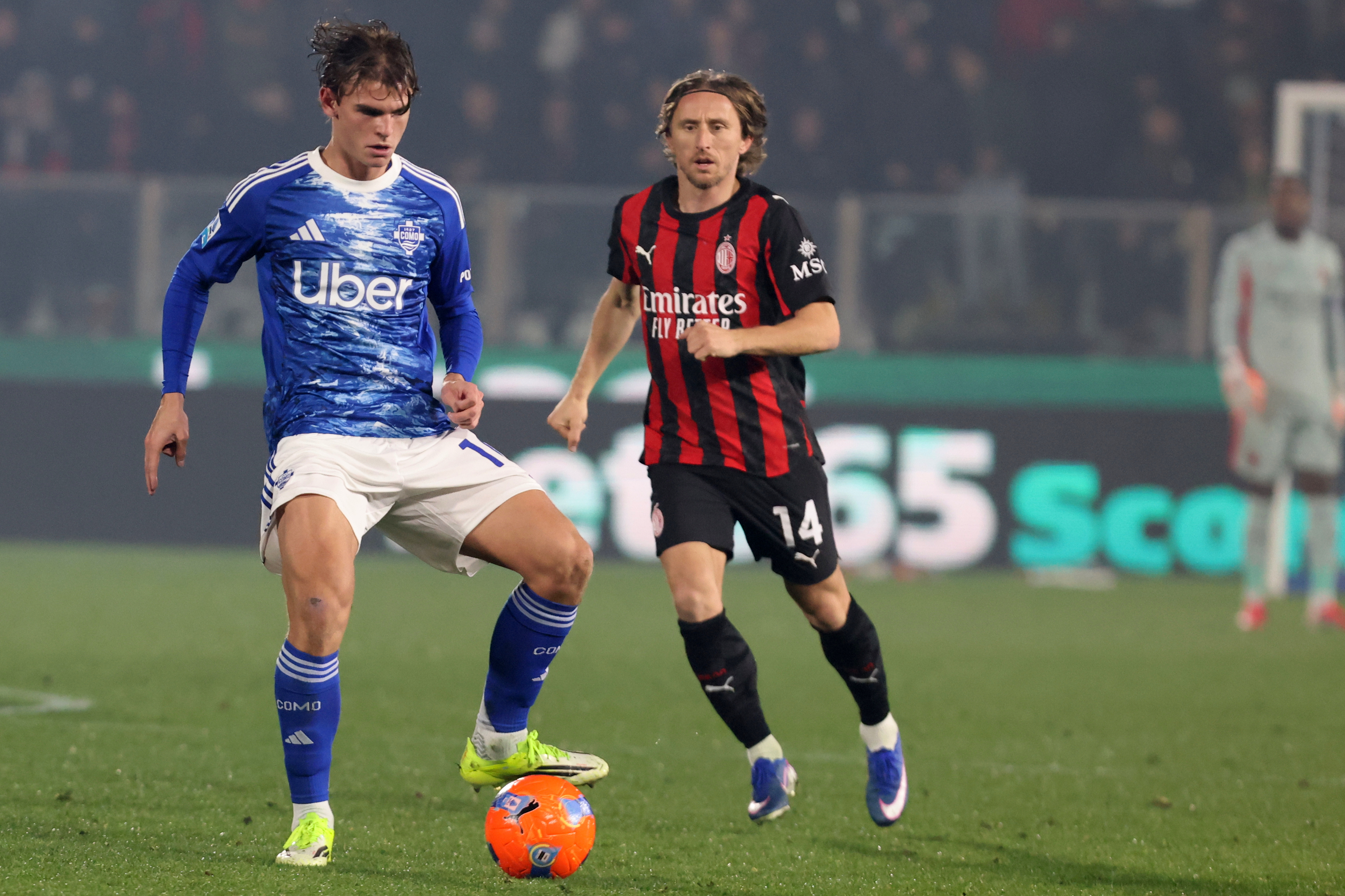 Adrien Rabiot helps AC Milan close Serie A gap with 3-1 comeback win ...