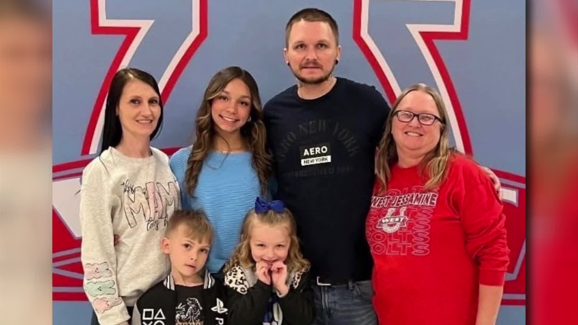 Community rallies around teen who lost father in Nicholasville shooting