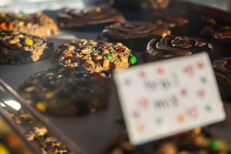Heidi’s Darn Good Cookies closing in Bay City