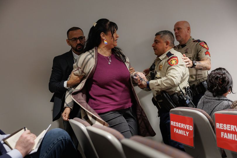 Sister of Uvalde massacre victim dragged from courtroom after ...