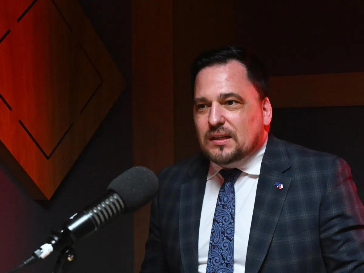 Zdechovský neuspěl u Nejvyššího soudu, omluva advokátu Němcovi za ...