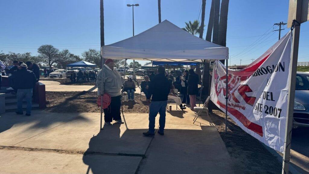 Protestas de la CNTE en San Quintín por adeudos salariales detienen ...