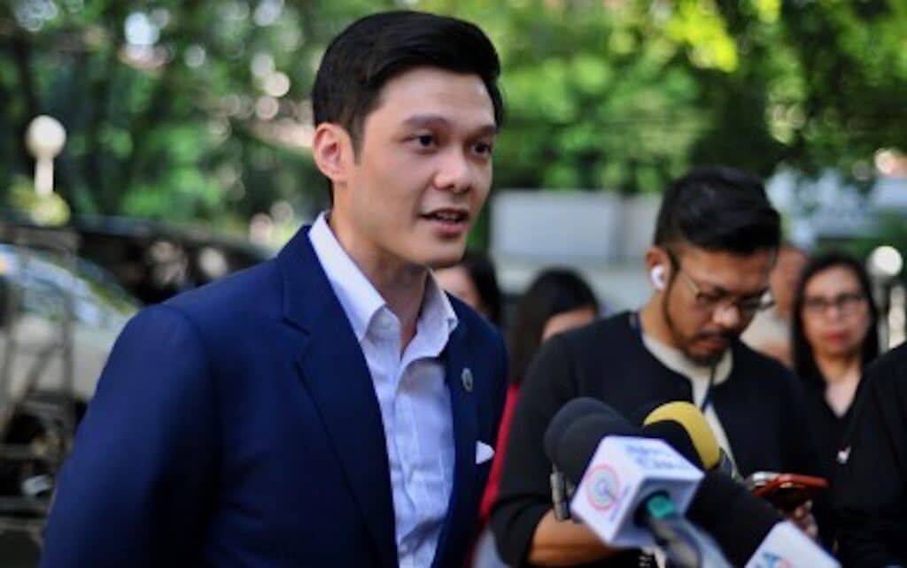 Jinggoy Estrada, Bong Revilla join Zaldy Co in plunder raps