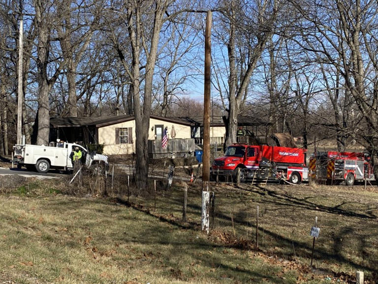 Sugar Creek Fire Department rescues animals from West Terre Haute house ...
