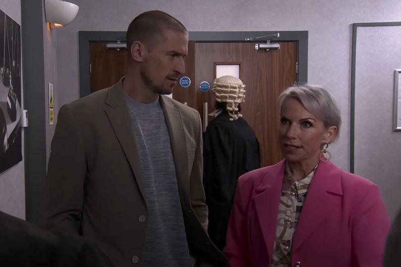 Coronation Street fans spot 'flaw' in Debbie Webster 'crime' as Carl ...