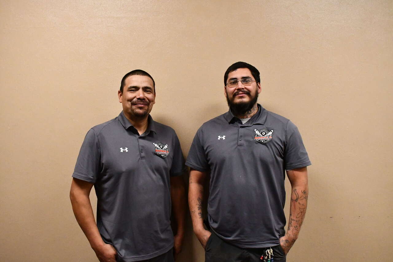 'Guardian angels' jump into action after spotting Plainview house fire