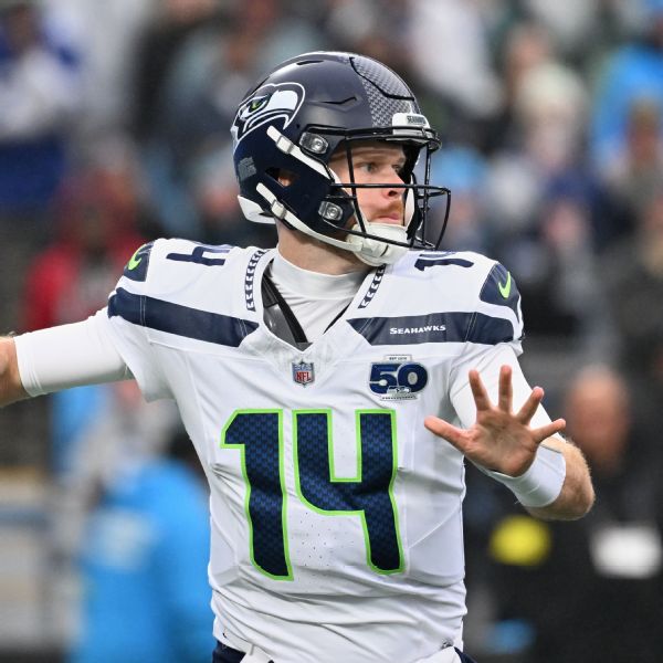Seahawks' Sam Darnold hurts oblique but expects to face 49ers