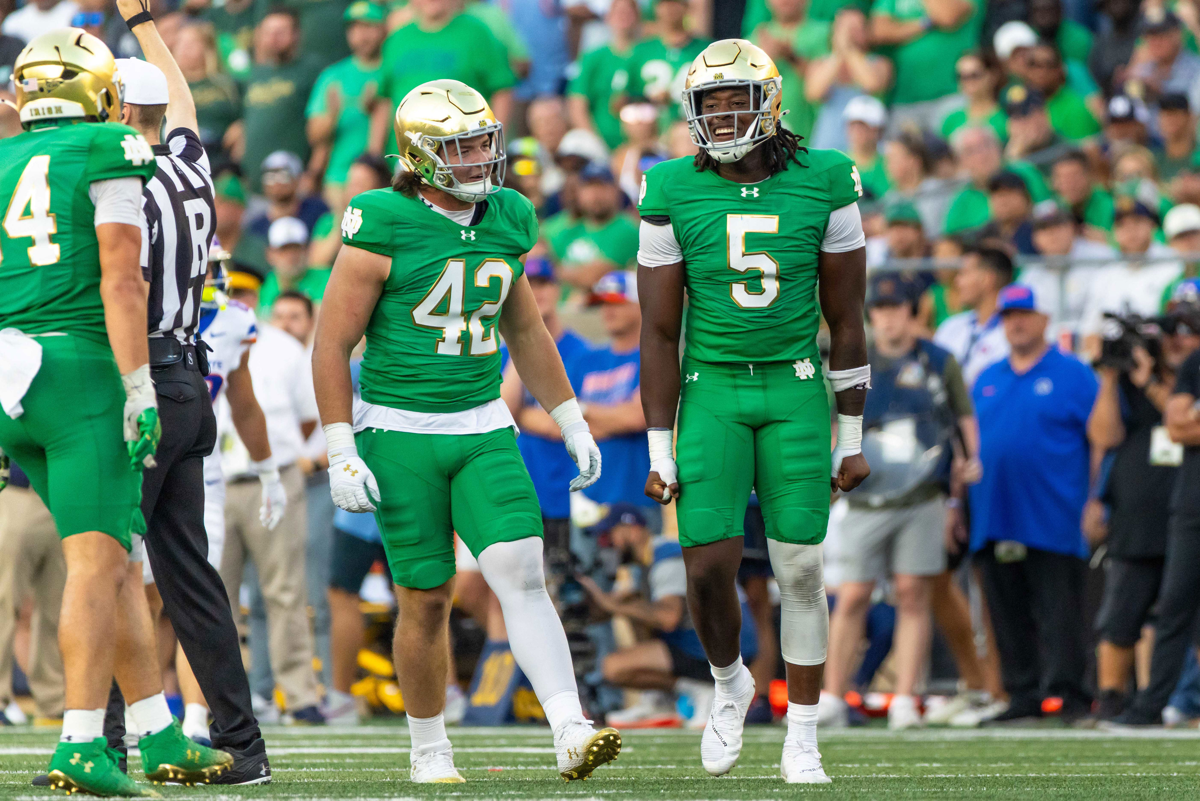 A Notre Dame football star defender will return for another year