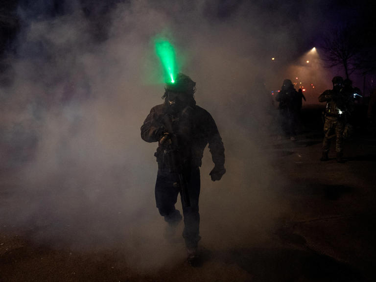 Minneapolis ICE shooting live updates: 2 kids hospitalized in tear gas ...