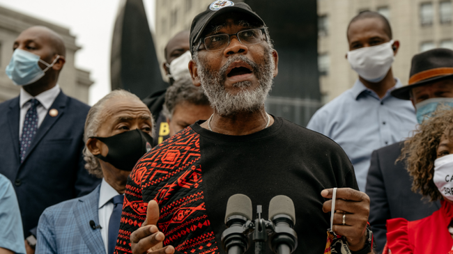 King's legacy: Brothers of Alpha Phi Alpha Fraternity, Inc. making change