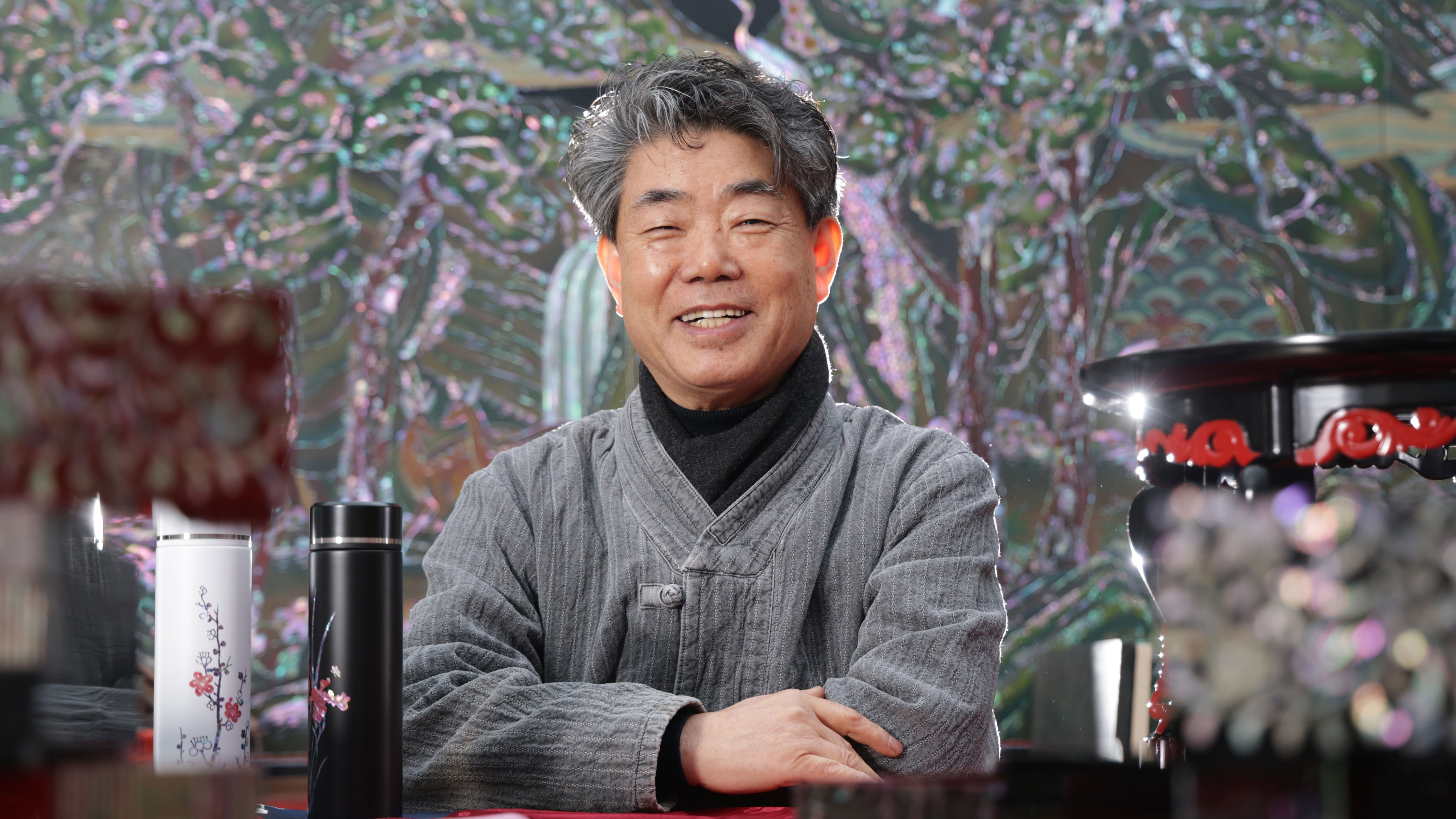 President Lee Jae-myung gifts najeonchilgi drum stick to Japan's Takaichi