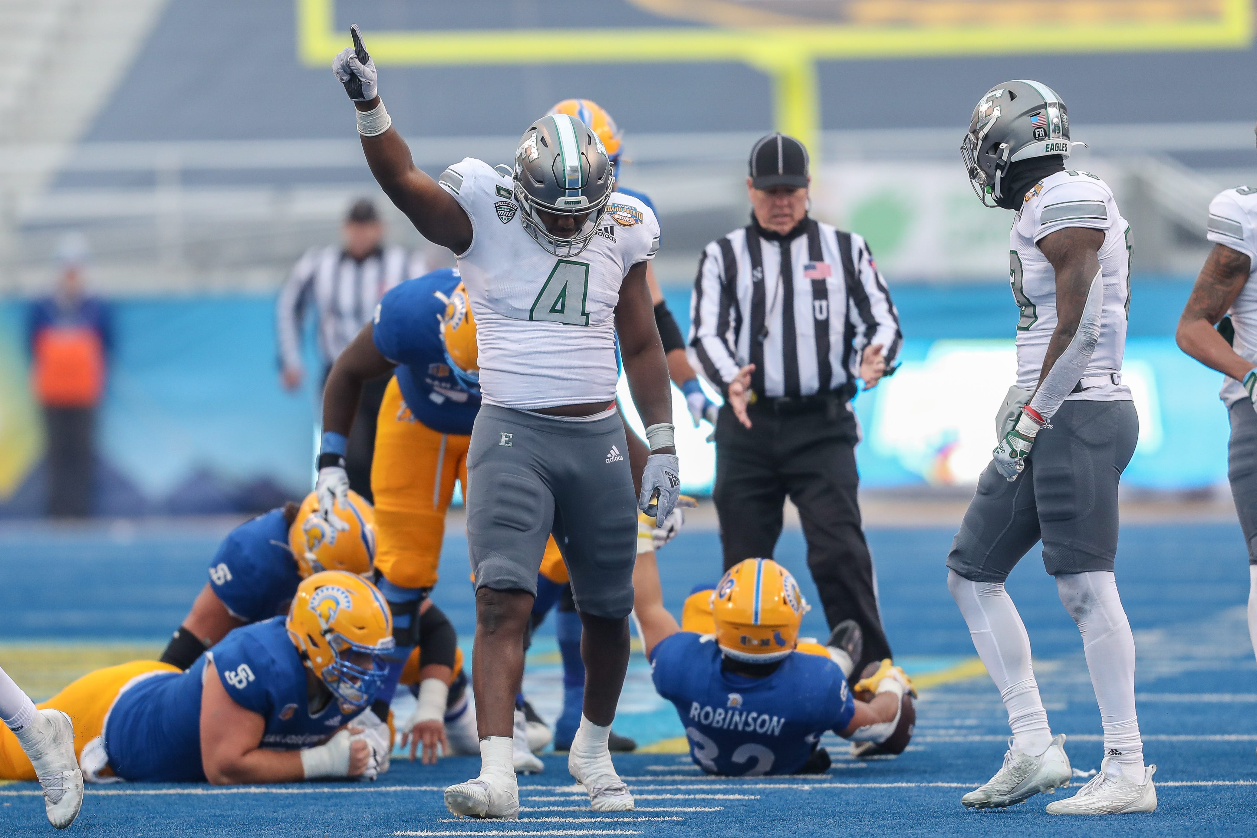 Eagles signed linebacker Jose Ramirez to a reserve/future deal