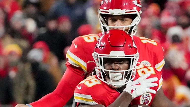 Chiefs make changes on offensive coaching staff