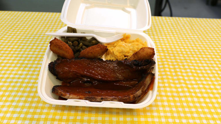 A longtime Charlotte barbecue restaurant has closed - and something new ...