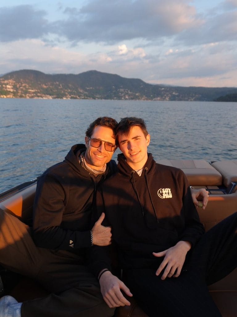 Sebastián Rulli celebra los 'dulces 16' de su hijo Santiago