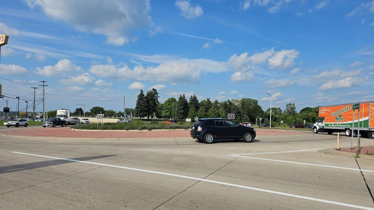 Kalamazoo, Portage roundabouts among 'most dangerous' in Michigan ...