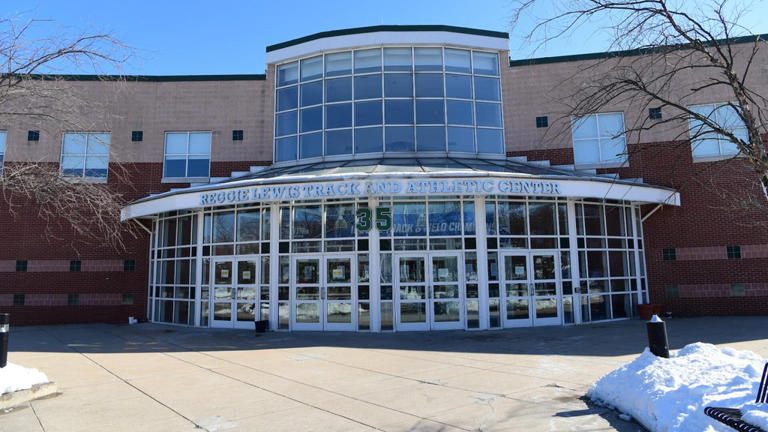 Reggie Lewis Center in Boston increasing security after gun flashed ...