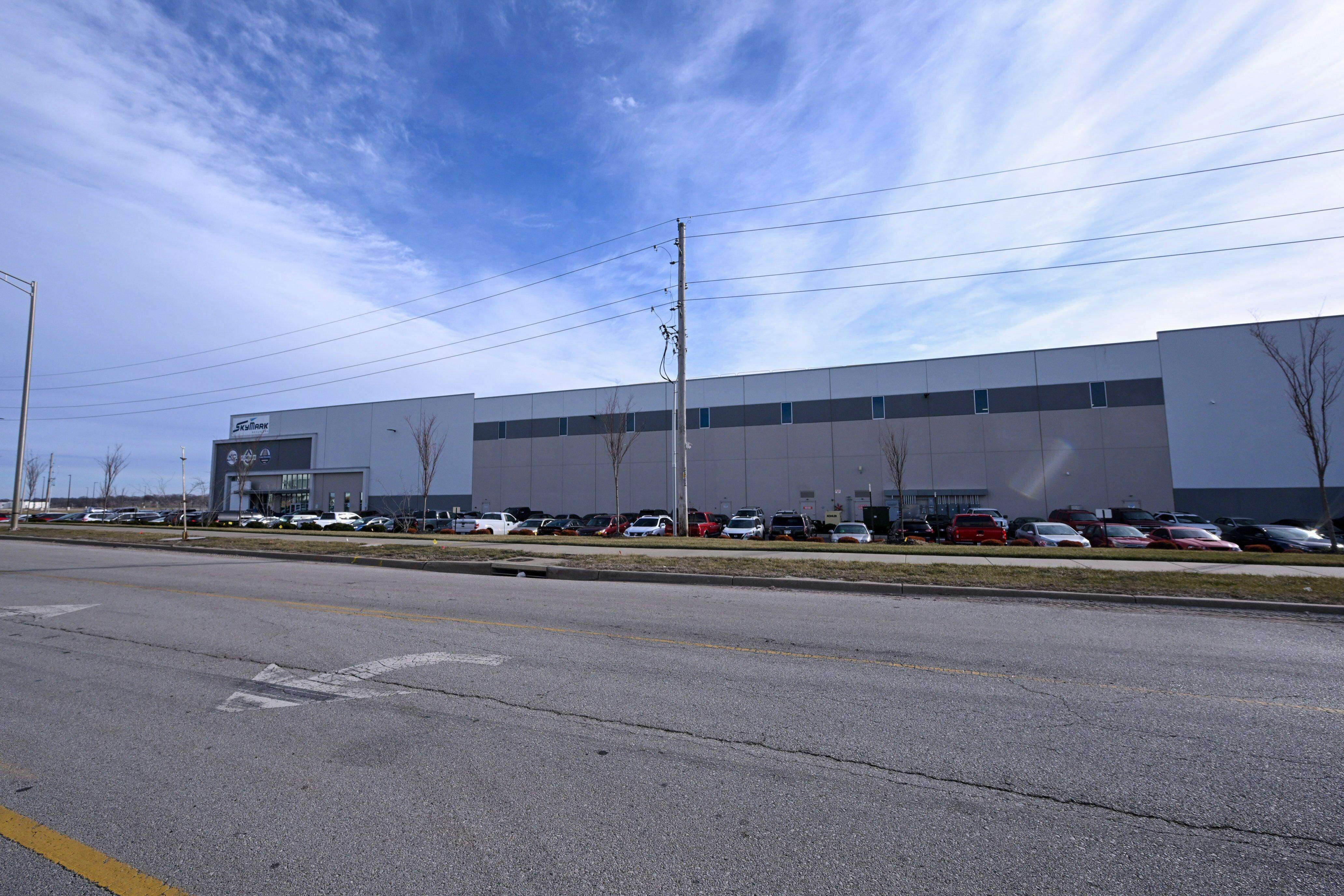 Facing reports of ICE facility in KC, council says it won't OK permits ...