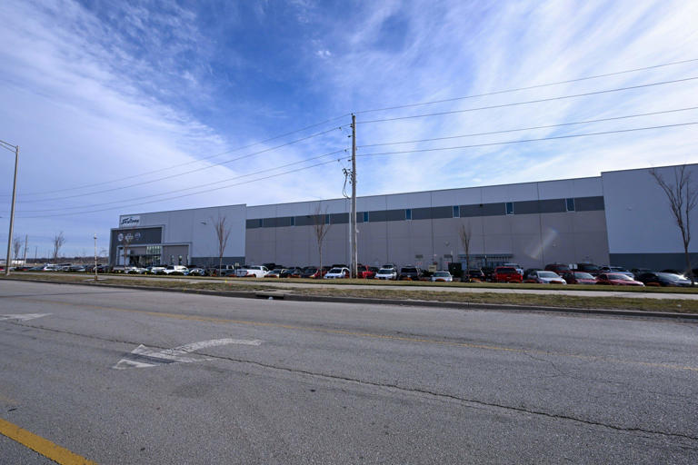 Facing reports of ICE facility in KC, council says it won't OK permits ...