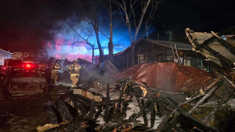 Crews respond to multi-structure, three-alarm fire in Houma