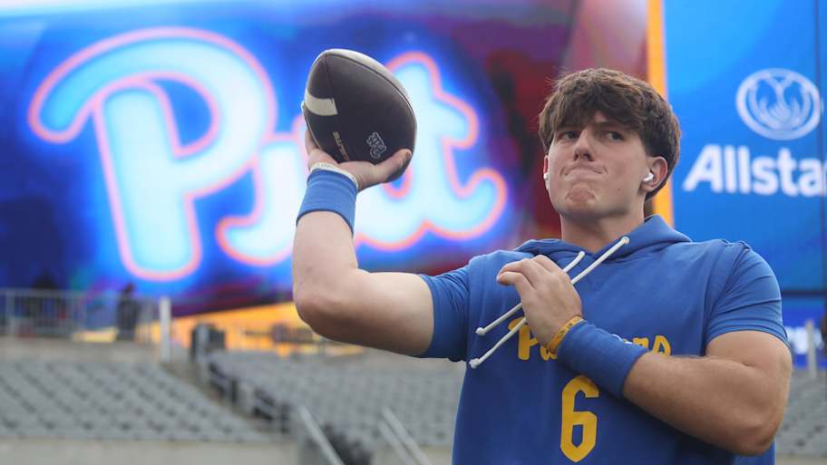 Pitt starting QB announces return for 2026 season
