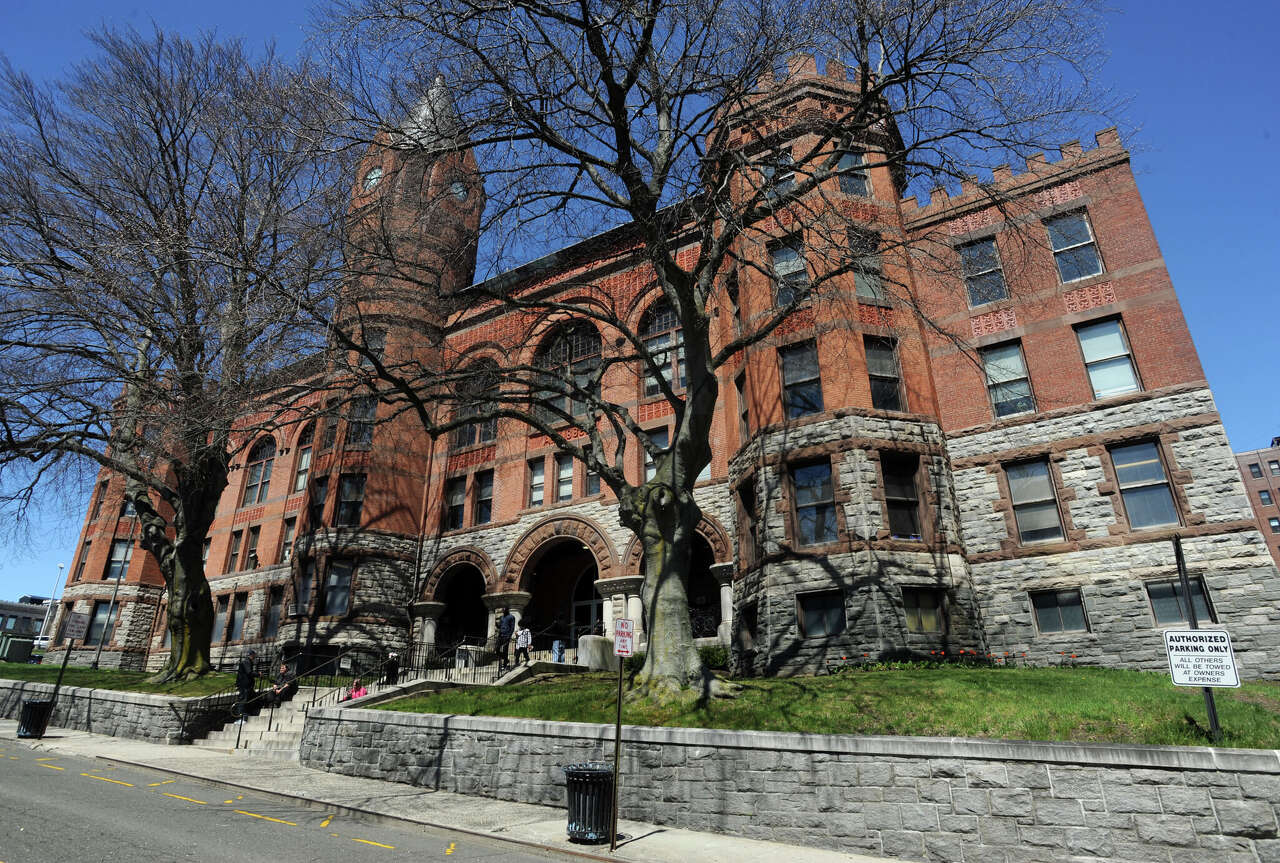 Judge grants probation to Connecticut bail agents accused of ...