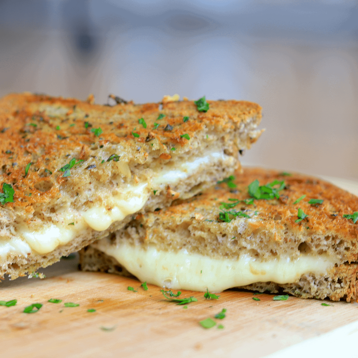 Air fryer garlic bread grilled cheese (low carb)