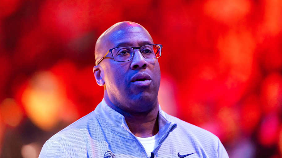 Knicks' Mike Brown ices out former team after brutal loss