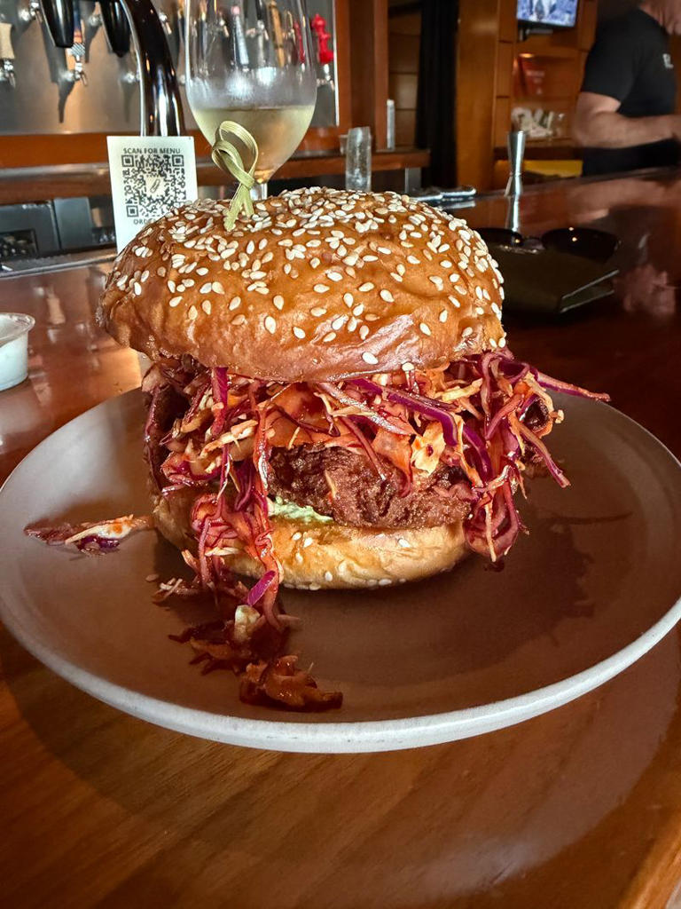 These are old-school California burger joints that taste like pure ...