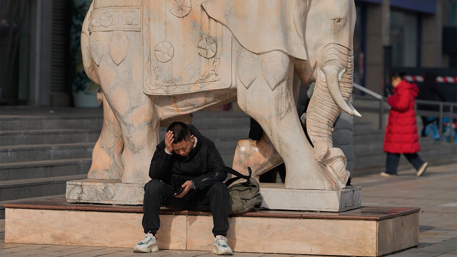 New app in China asks: 'Are you dead?'