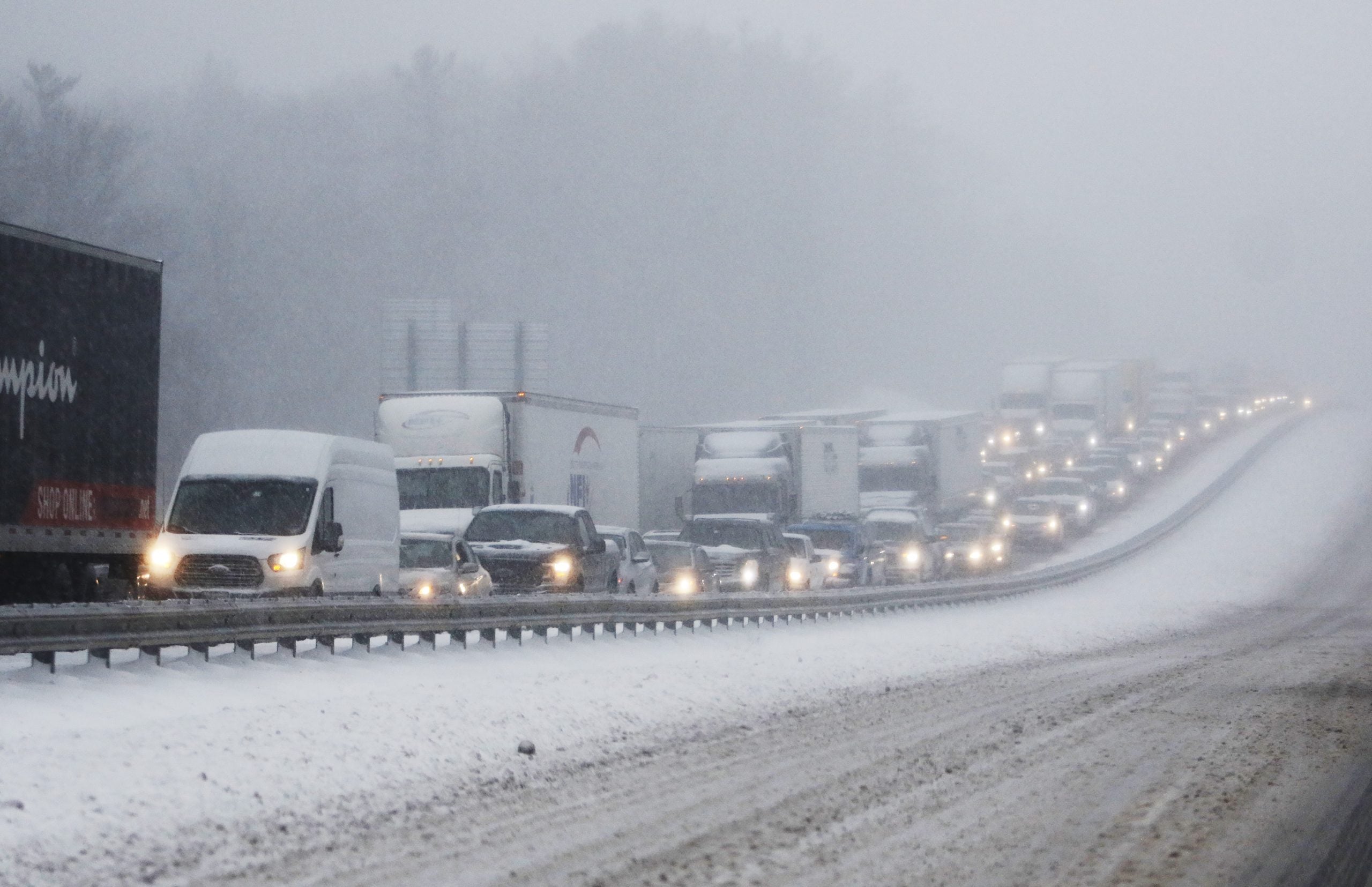 Holiday weekend snow expected for northeastern I-95 corridor, AI models ...