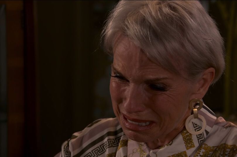 Coronation Street viewers divided after 'jaw-dropping' twist