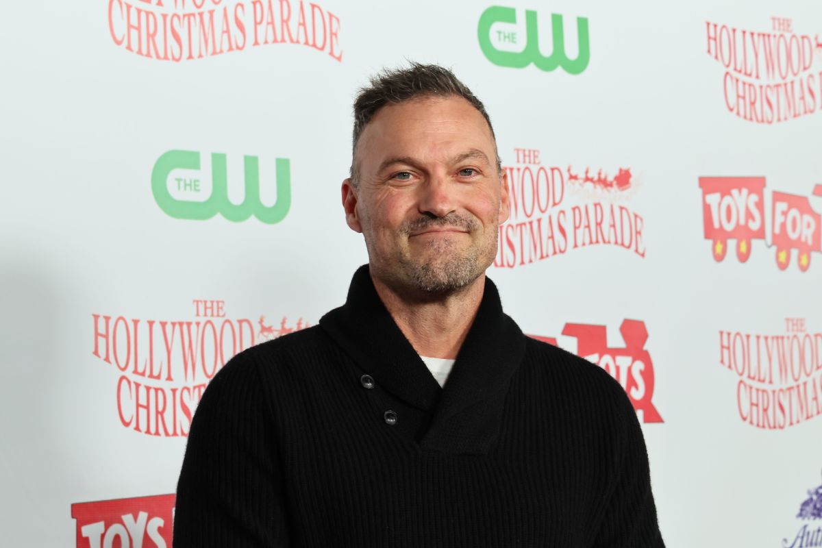 Brian Austin Green says secret romance with 'Martin' star Tichina ...