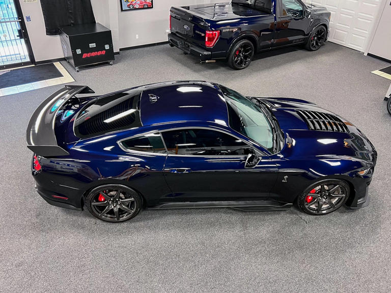 Rare 2021 Shelby GT500 carbon fiber track pack example emerges with ...