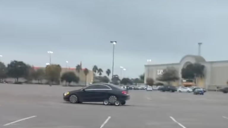 Repossession attempt goes sideways: Watch