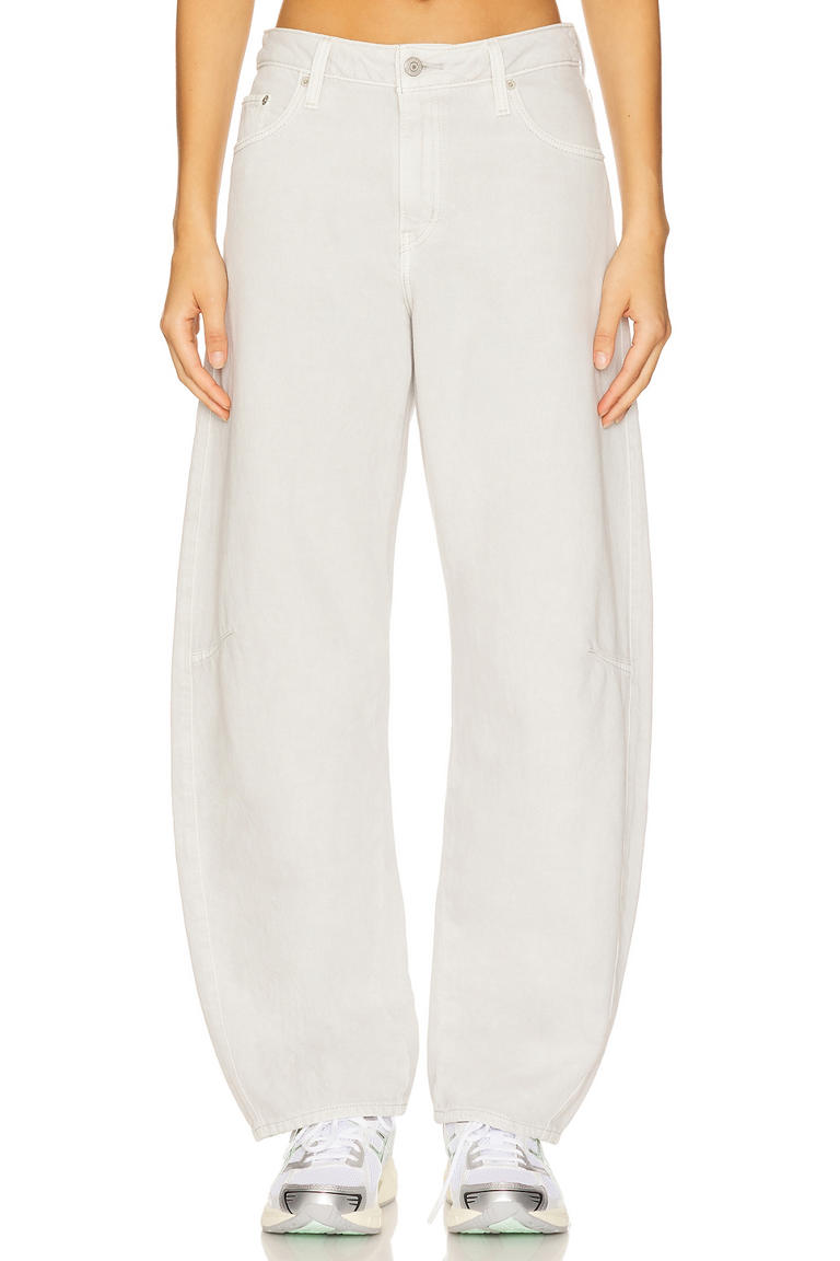 Connor Storrie just made this unexpected denim color look cooler than ...