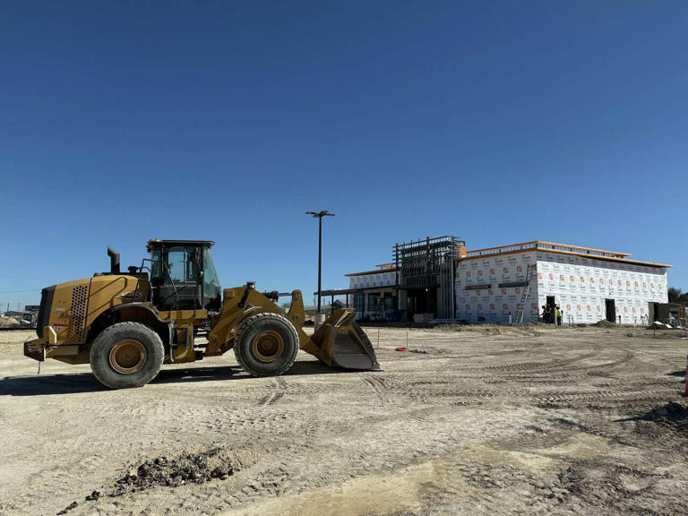 When will Portillo's finally open in this San Antonio-area town?