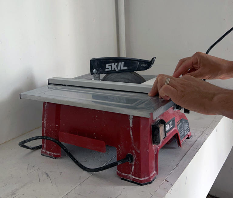 This $150 wet tile saw handled my bathroom remodel like a pro tool