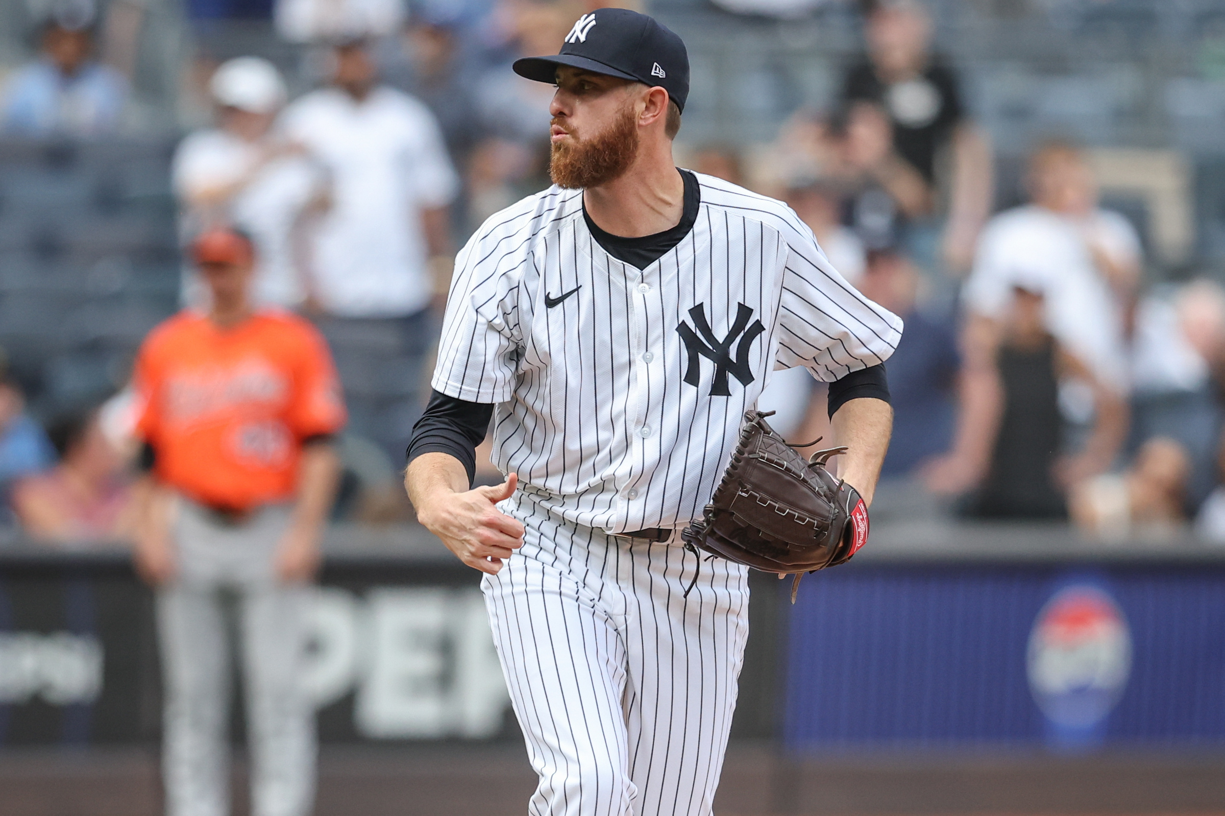 Yankees re-sign Paul Blackburn