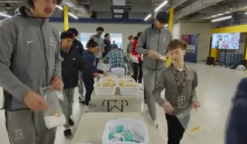 California basketball team gives back to Springfield’s Convoy of Hope ...