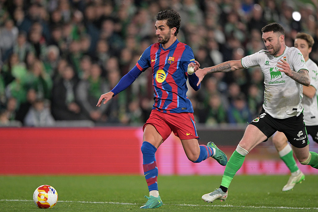 Barcelona assusta-se (várias vezes), mas avança na Copa del Rey