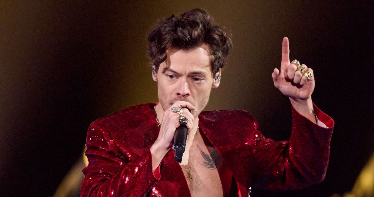 Harry Styles wants to 'kiss all the time'